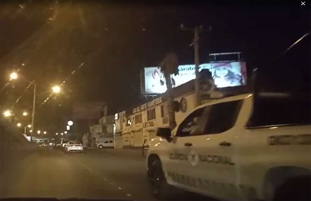 Video: captan de noche célula mixta con las luces apagadas | La Opción de Chihuahua