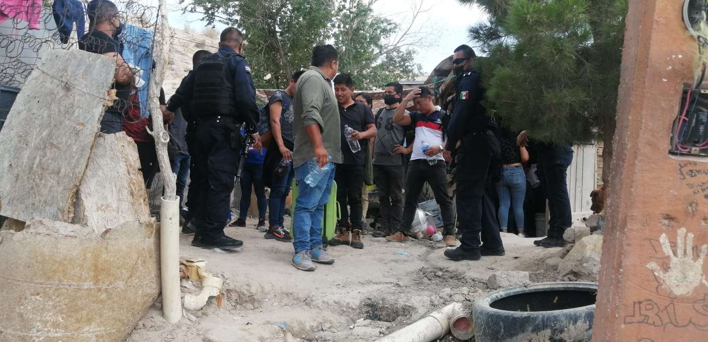 Rescatan a 55 migrantes en rancho anapra y lomas de poleo | La Opción ...