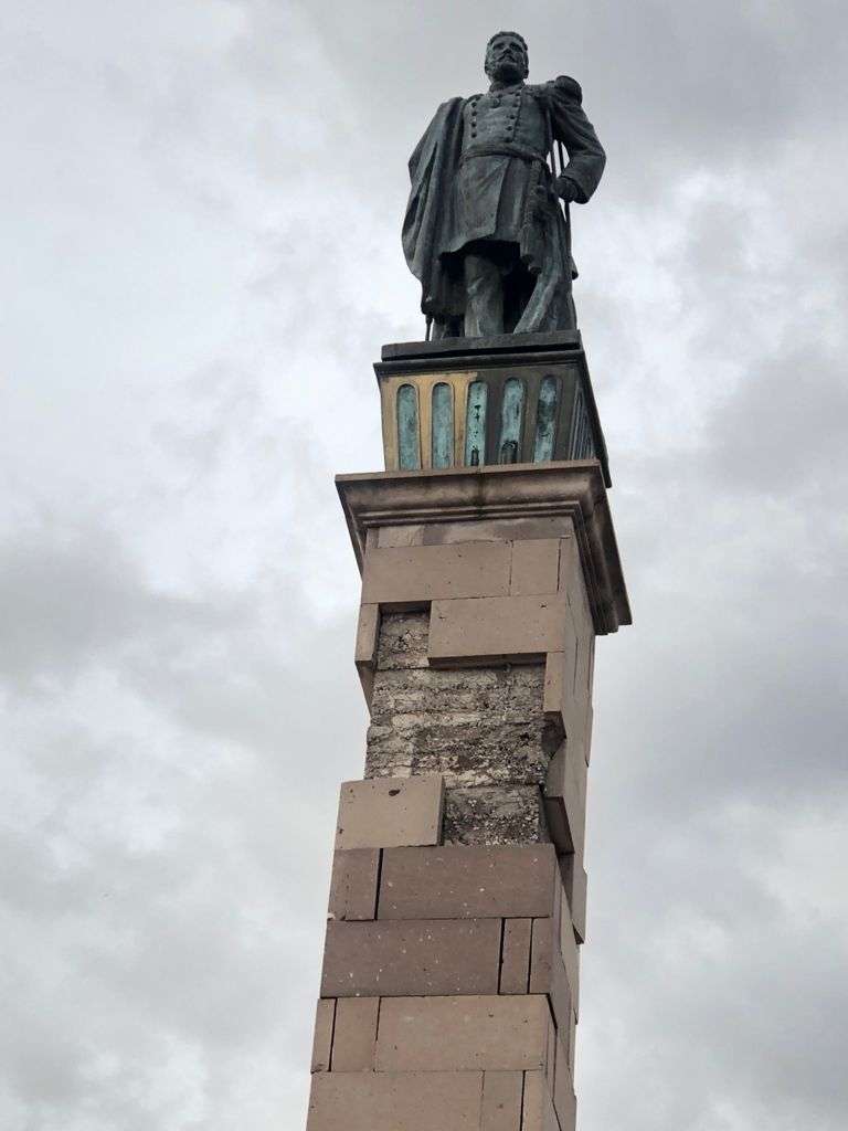 En deplorable estado monumento del general pacheco | La Opción de Chihuahua