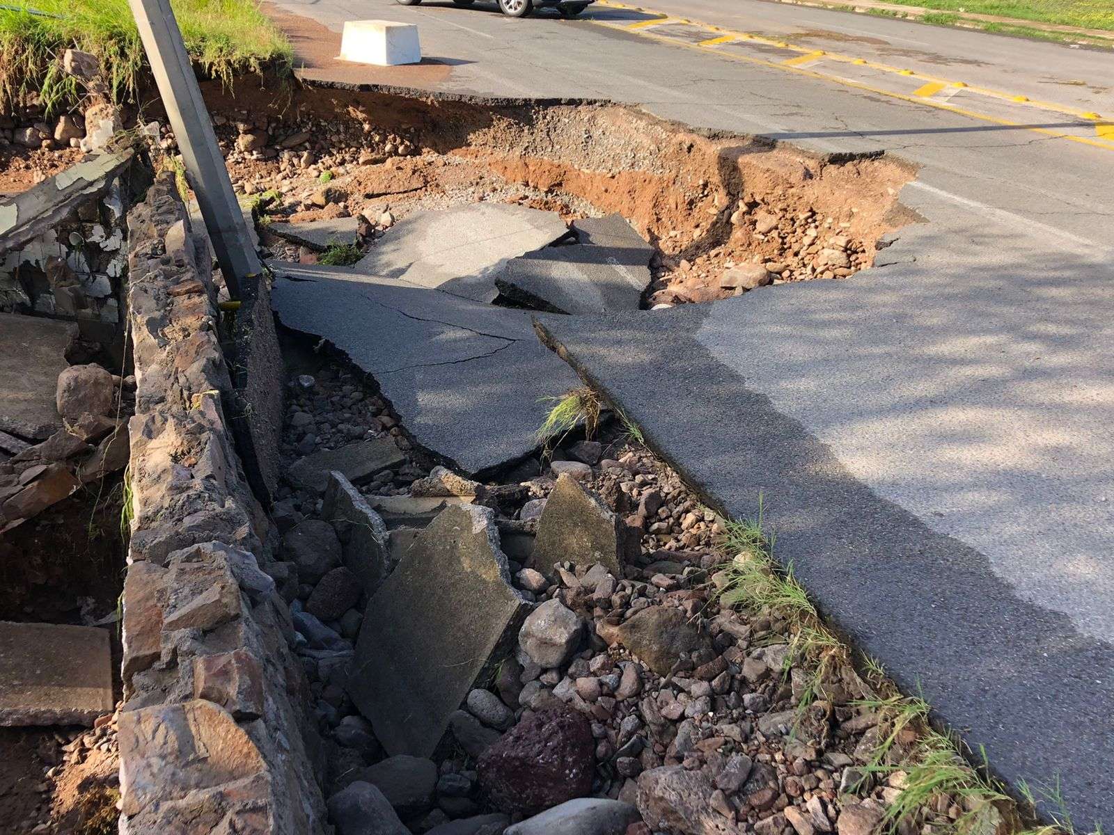 Nace súper socavón tras el tormentón | La Opción de Chihuahua