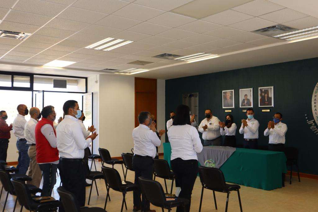 Devela universidad tecnológica de parral galería de rectores | La ...