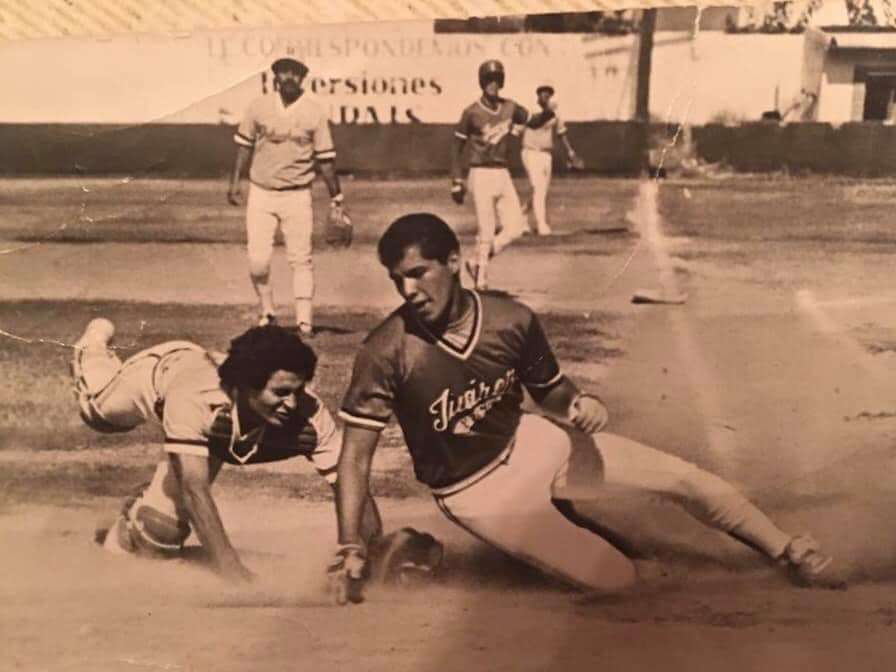 René duarte ganador del primer premio teporaca de oro en 1987 | La ...
