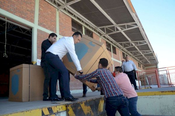 Obtiene dotación de equipo para escuelas con ichife | La Opción de ...