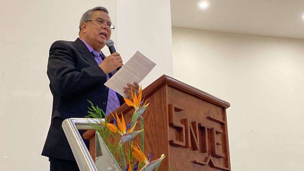 Rinde protesta manuel quiroz como secretario general de sección 42 | La ...