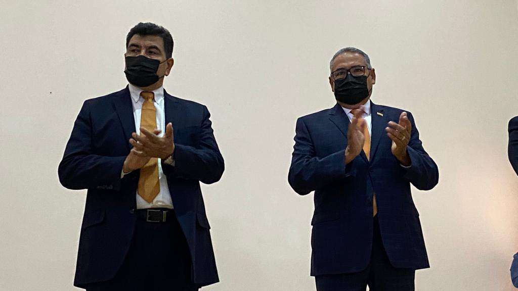 Rinde protesta manuel quiroz como secretario general de sección 42 | La ...