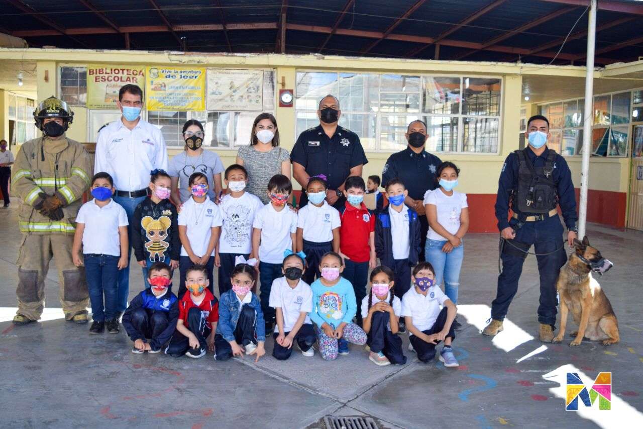 Por amor y en honor a su madre, pone nombre a escuela primaria maría g. de ortiz de meoqui | La ...