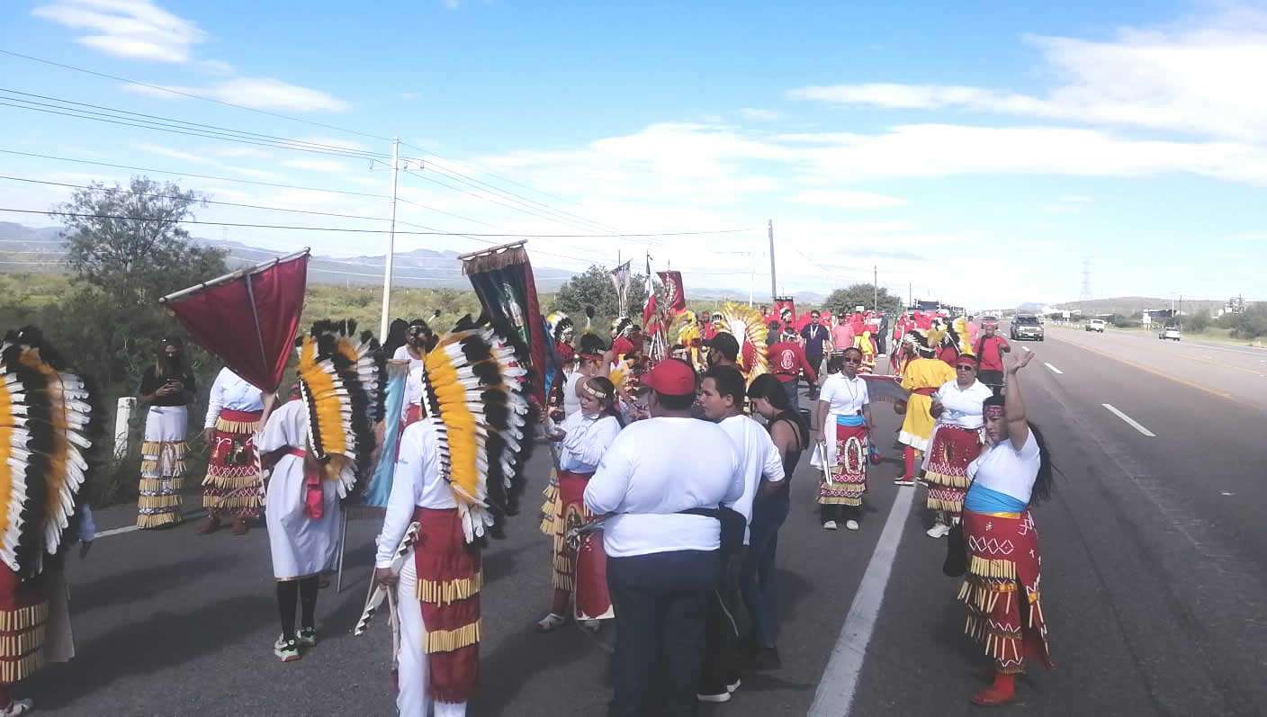 Danzan matachines rumbo a la capilla de San Judas Tadeo | La Opción de ...