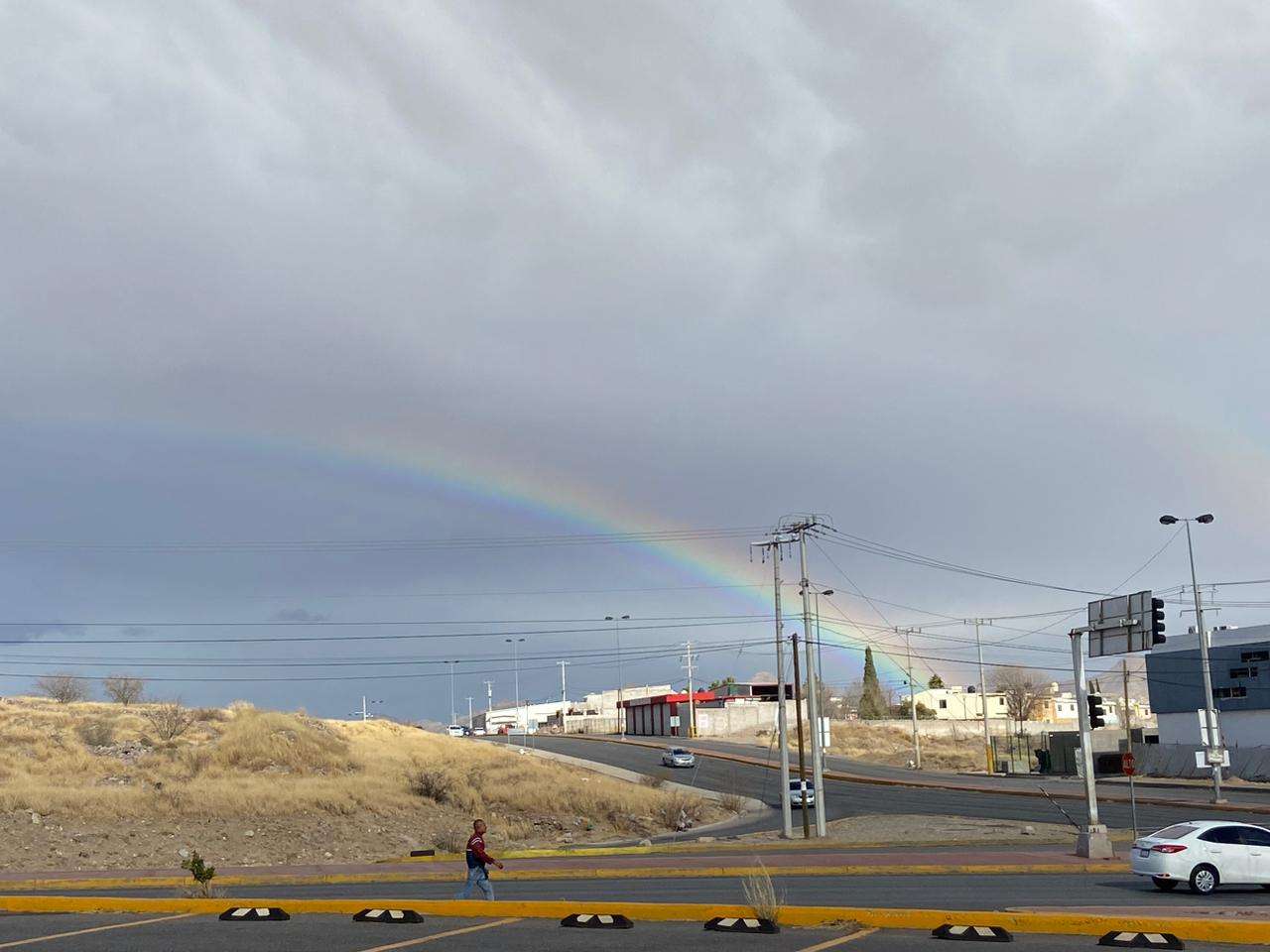 Surca arcoiris el cielo de Chihuahua detrás de la lluvia | La Opción de ...