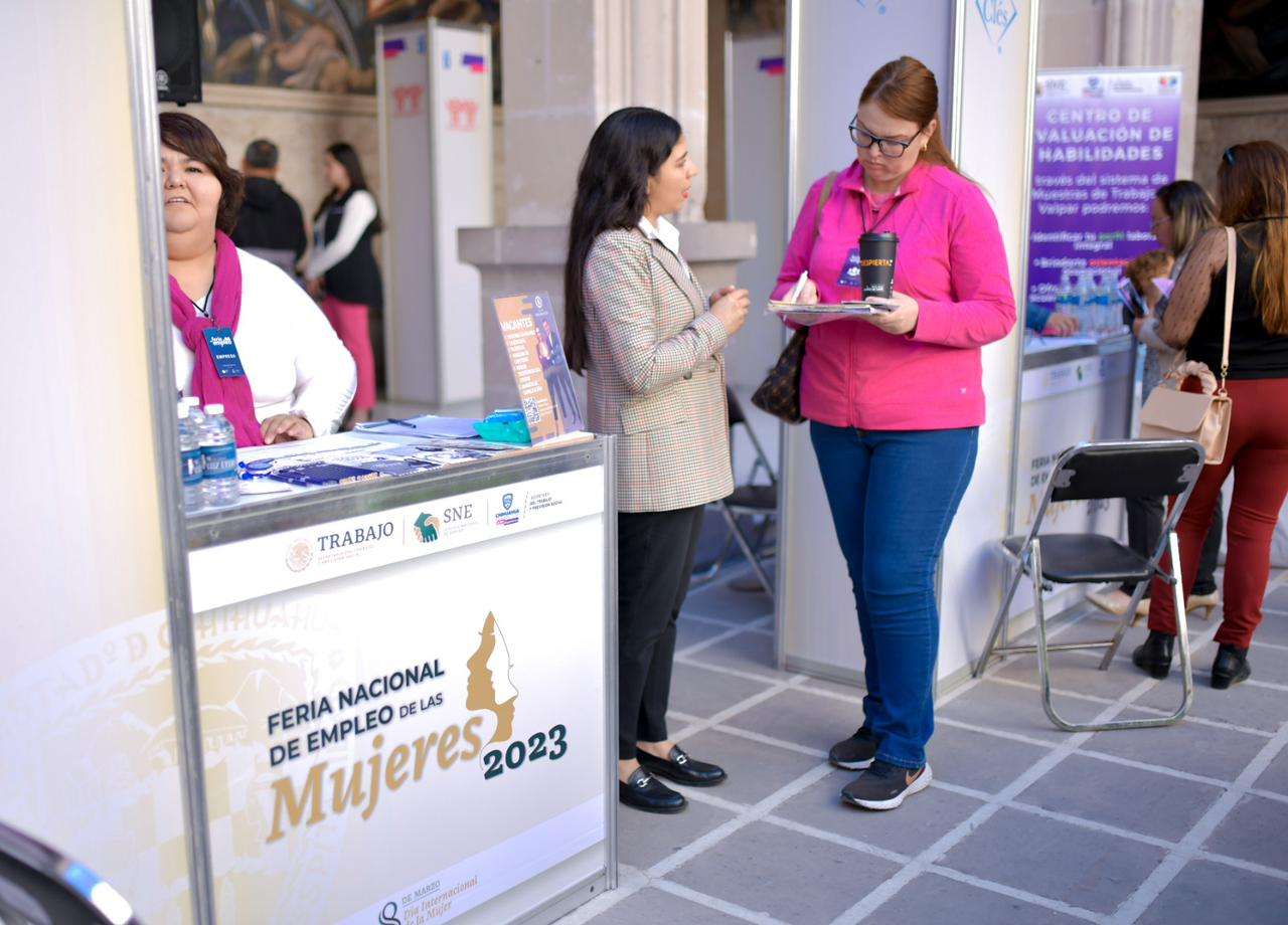 Celebra Estado Feria de Empleo de las Mujeres | La Opción de Chihuahua