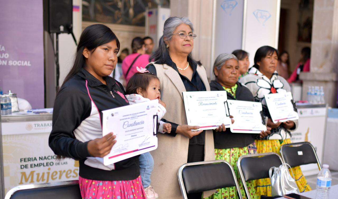 Celebra Estado Feria de Empleo de las Mujeres | La Opción de Chihuahua