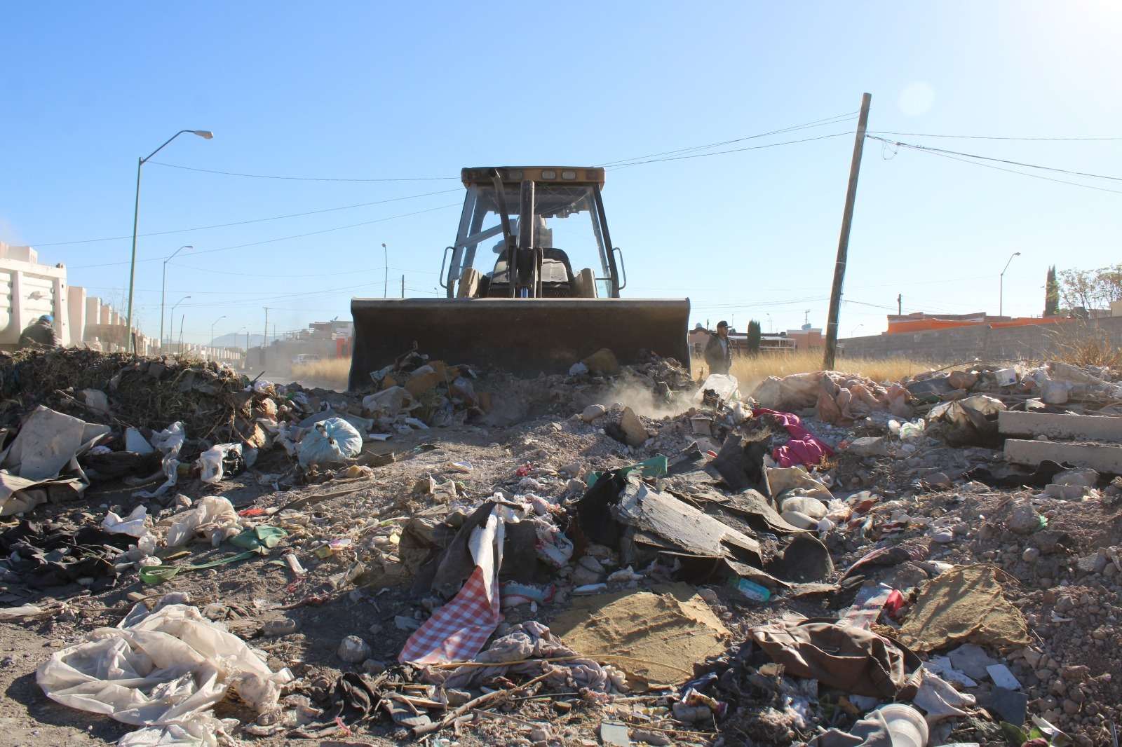Limpian 17 terrenos baldíos en lo que va de marzo | La Opción de Chihuahua