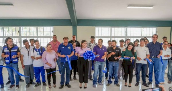 Miriam Soto entrega dos nuevas aulas al CBTa 147 de Meoqui | La Opción ...