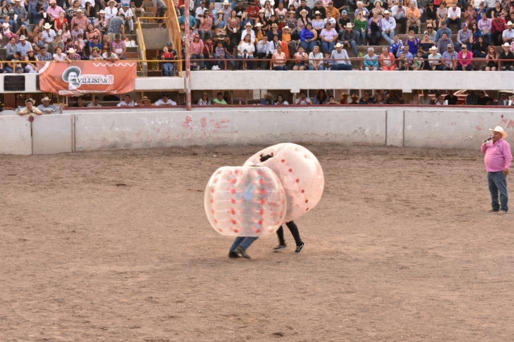 Disfrutan del espectáculo Rodeo Botas Rotas en las Jornadas Villistas ...