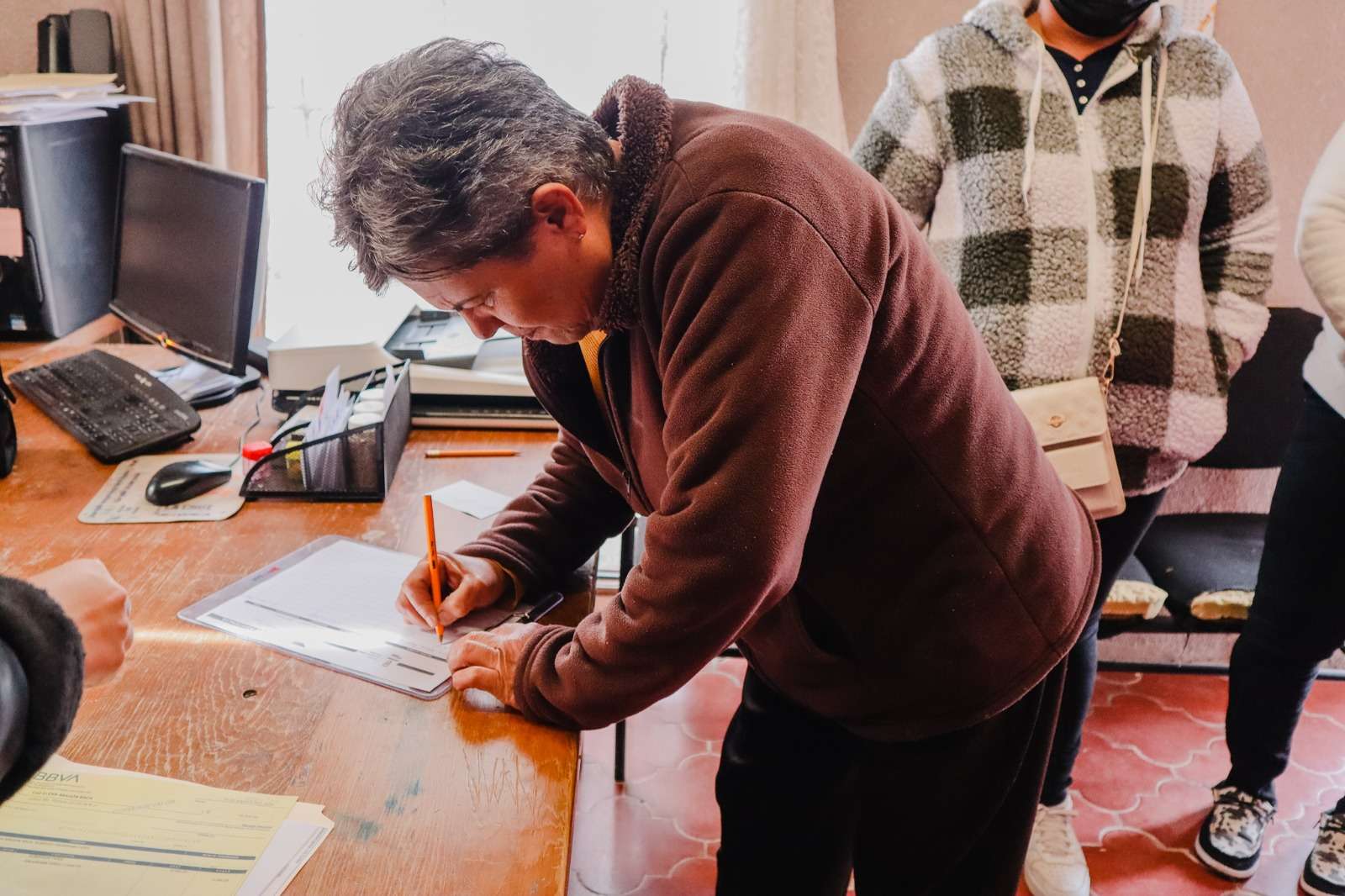 Otorgan subsidios económicos a emprendedores de La Cruz | La Opción de ...