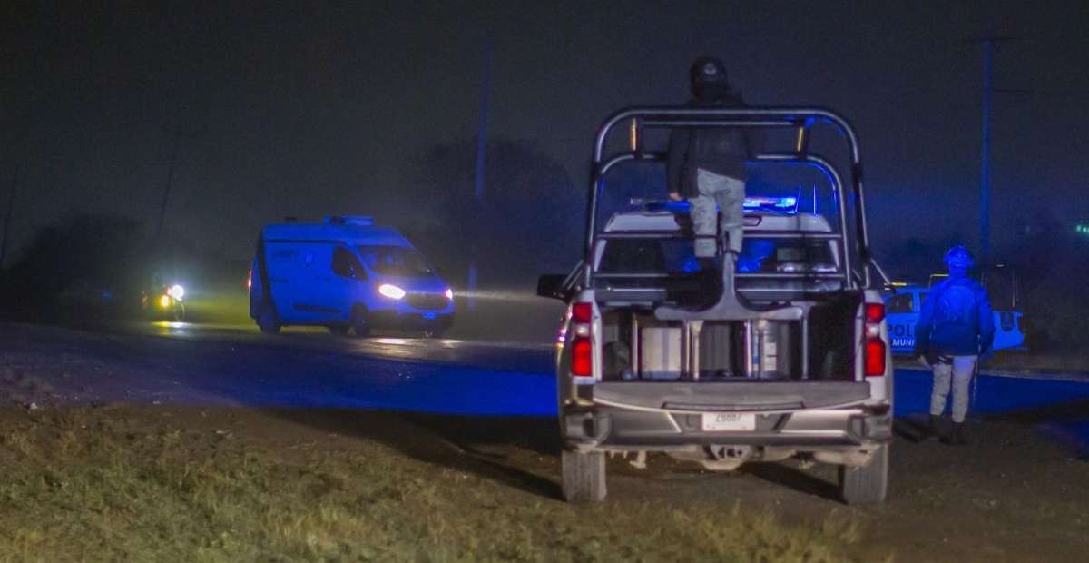 Identifican tres de los 13 cuerpos hallados en baldío en Pesquería | La Opción de Chihuahua