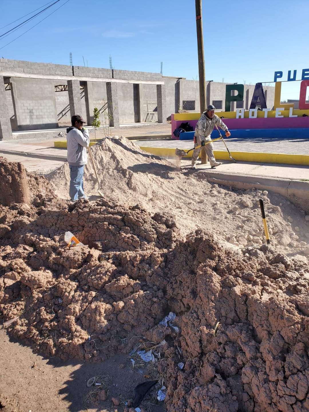 Realizan trabajos de mejora en entrada principal de Puerto Palomas | La ...