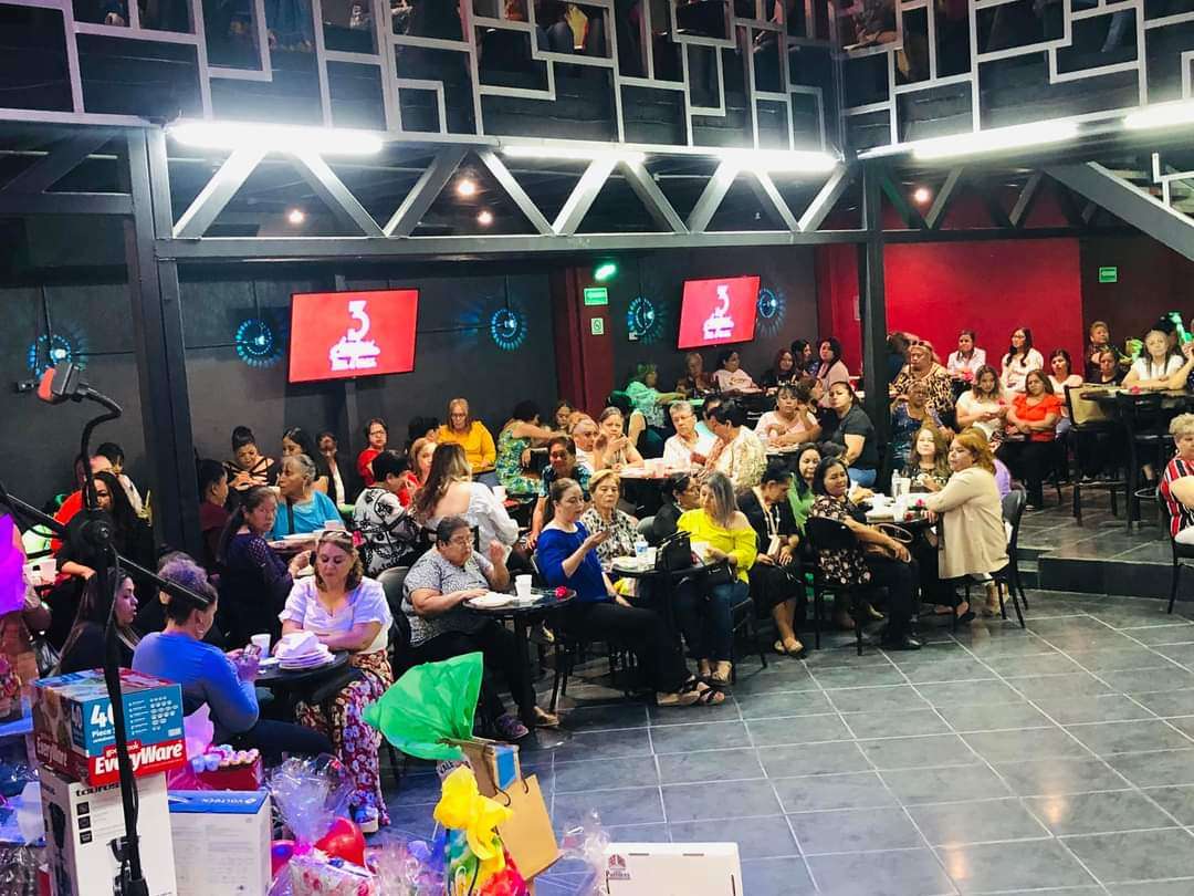 Celebran Día de las Madres en Puerto Palomas | La Opción de Chihuahua