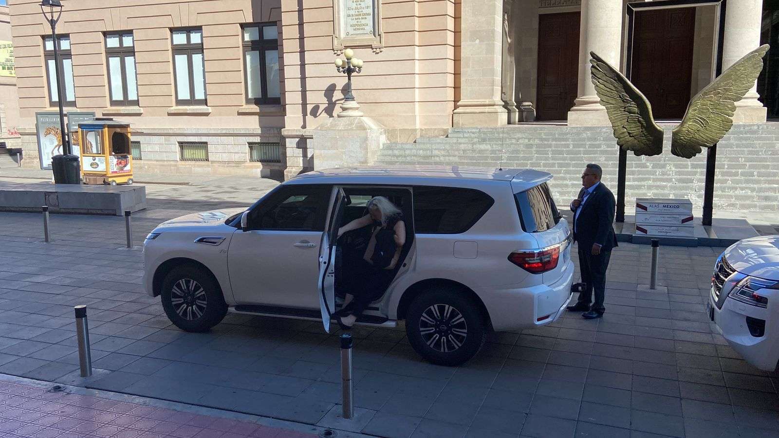 Llega cónsul Rafael Foley a Palacio de Gobierno | La Opción de Chihuahua