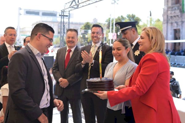 Muchas gracias jefa: Sorprende Maru a Rafael Loera por su cumple | La ...