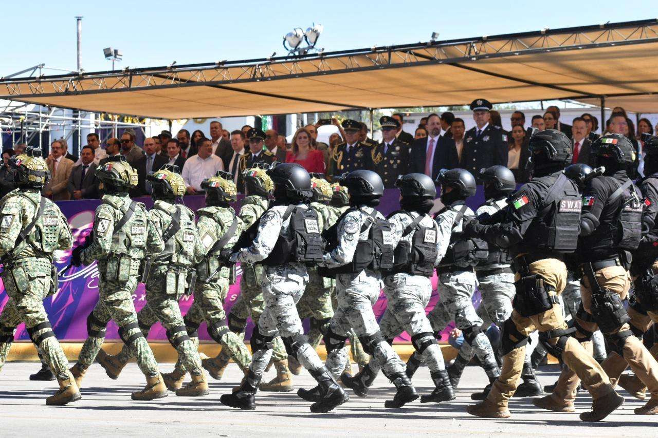Desfila por primera vez la Unidad de Operaciones UNO | La Opción de Chihuahua