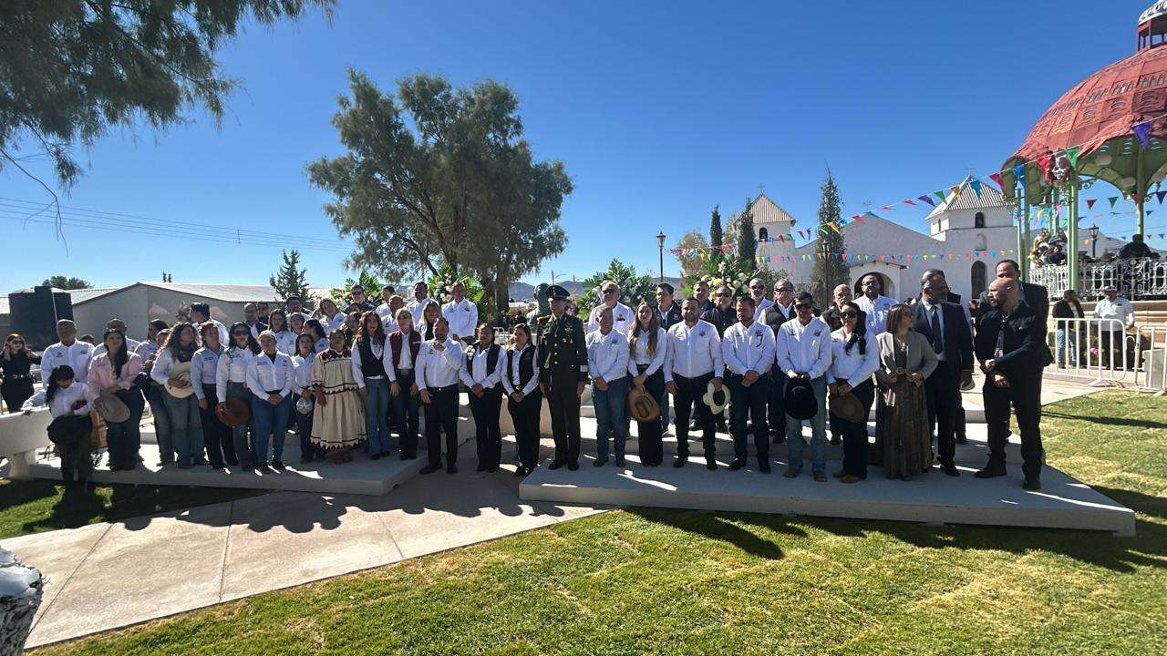 Cabalgan y sesionan los tres poderes del estado en Cuchillo Parado | La ...