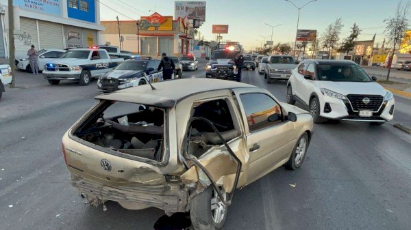 Choca pick up a carro en la Tecnológico; hay 3 heridos | La Opción de ...