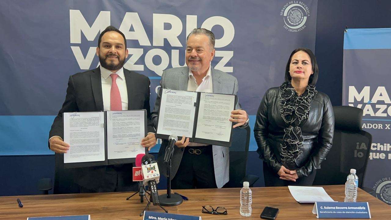 Firma Mario Vázquez convenio con Icatech | La Opción de Chihuahua