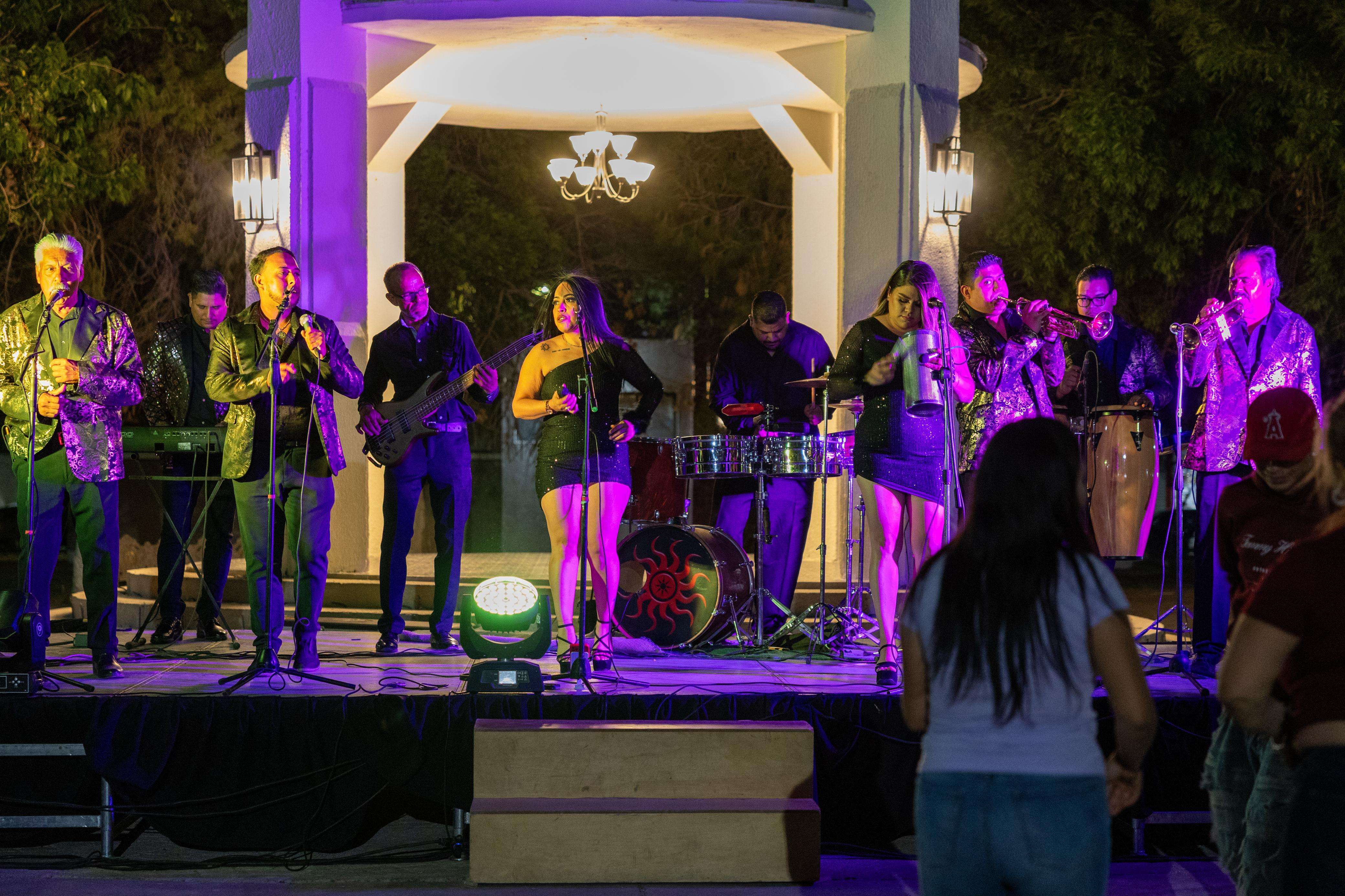 Vibran familias con el Miércoles de Serenata en el Festival de la ...