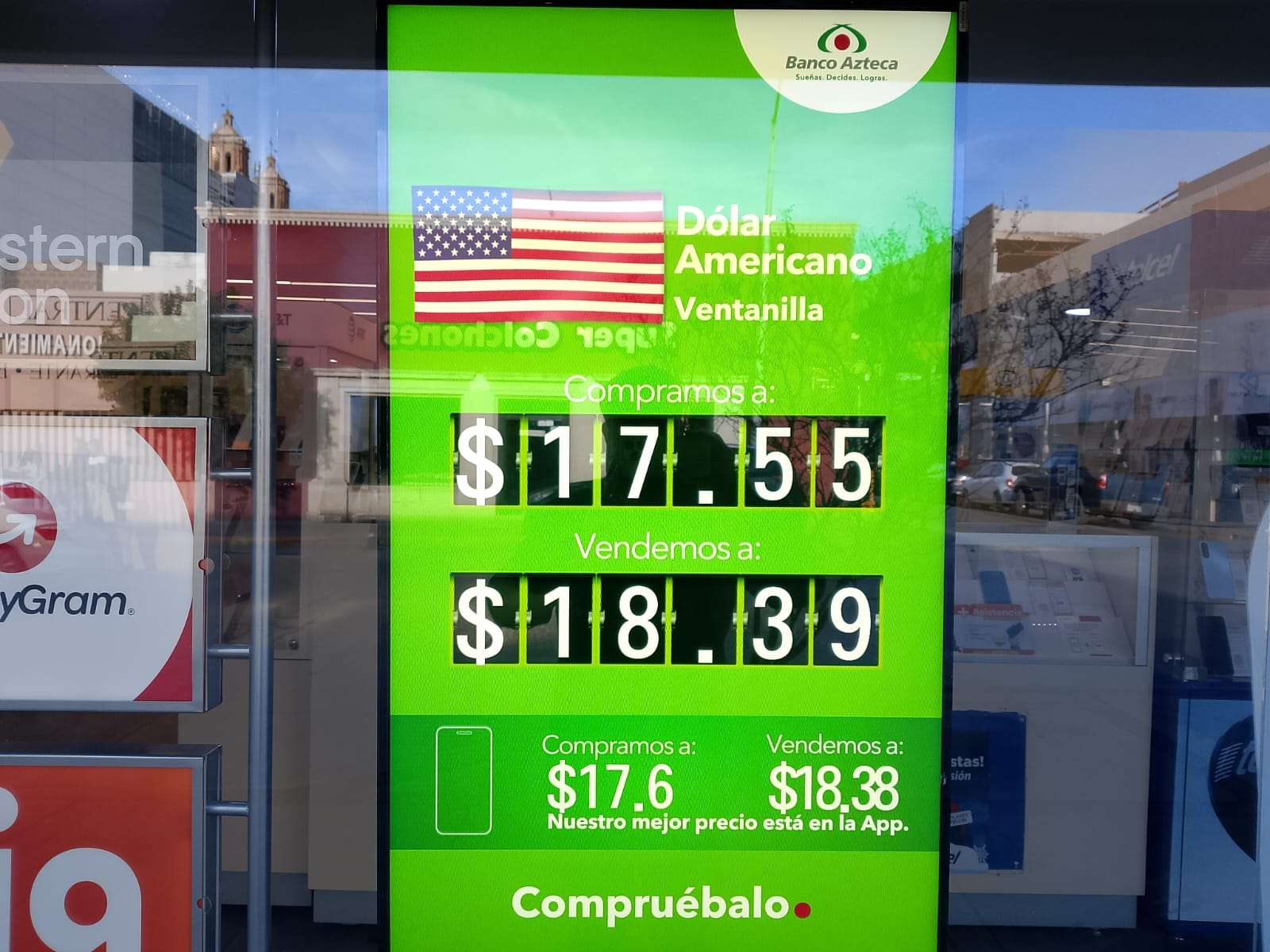 Se mantiene dólar a $18.39 en Banco Azteca | La Opción de Chihuahua