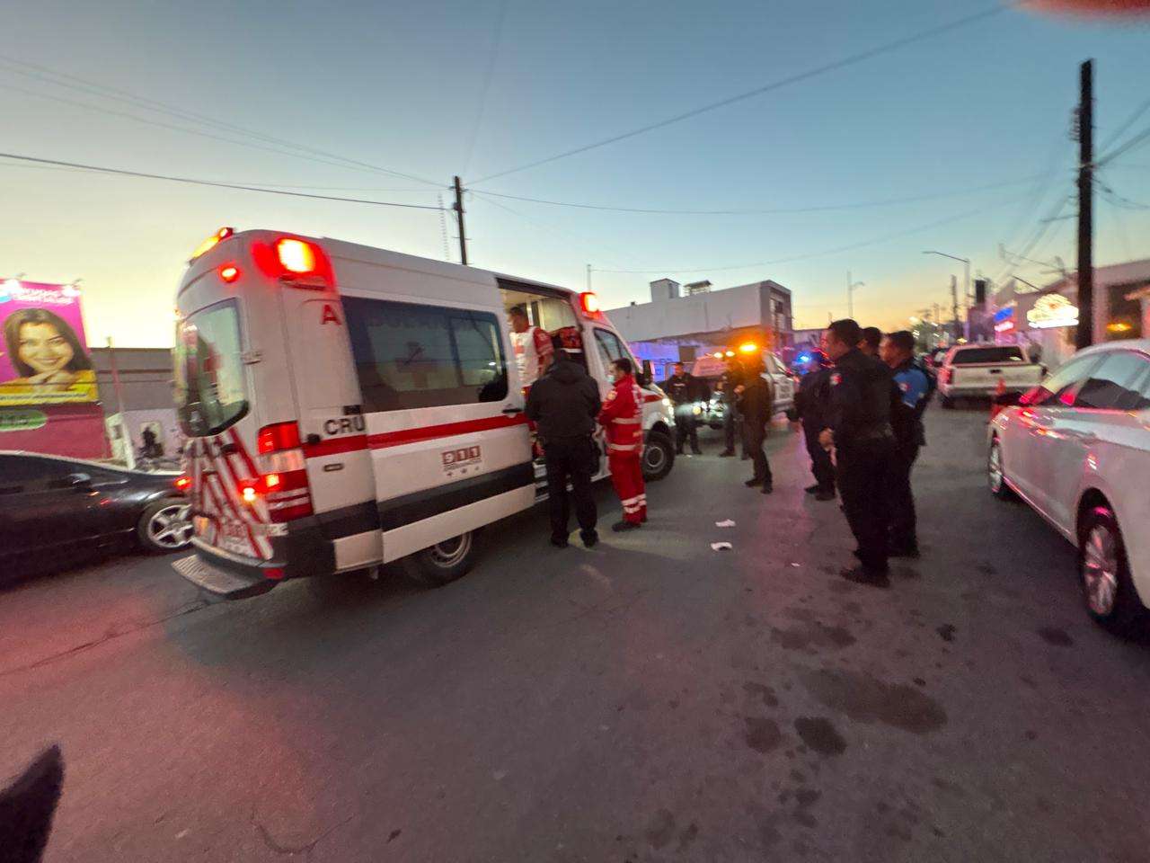 Lo acuchillan en el abdomen durante riña afuera de bar | La Opción de ...